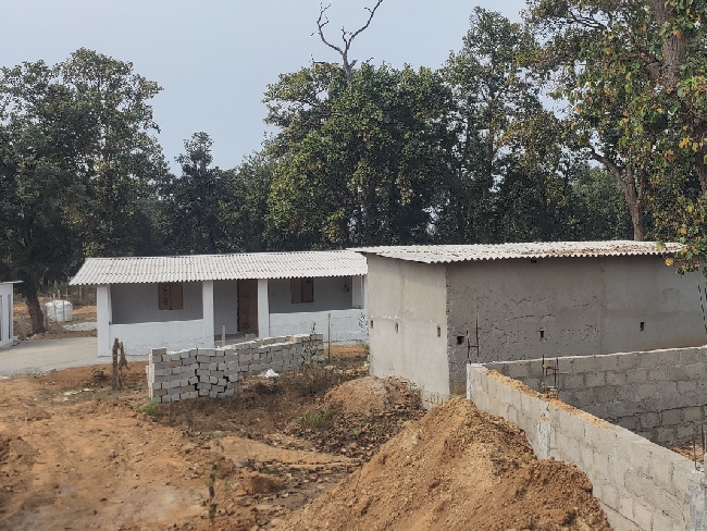 Illegal encroachment in Nazul land, 100 identical houses built | गीदम ...