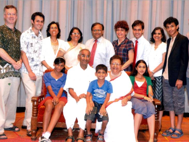 CMS Founder Jagdish Gandhi Death News | Lucknow Medanta Hospital | CMS ...