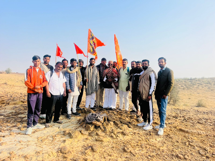 Wonder cement plant is being protested by marching | जैसलमेर में सीमेंट ...