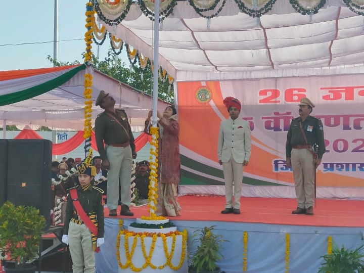 Minister of State for Backward Class Welfare, Krishna Gaur hoisted the ...