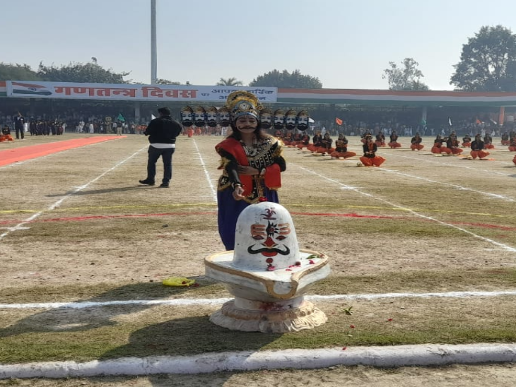 Rajasthan kota Saffron color in the district level function in Kota ...
