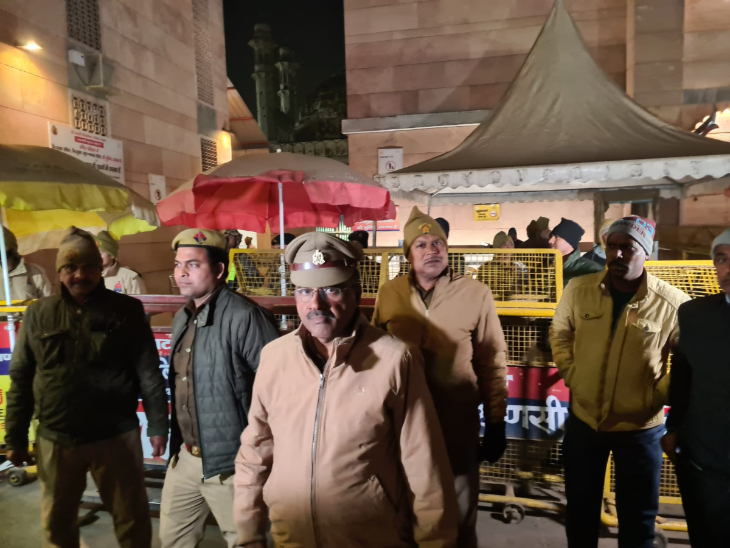 Gyanvapi Masjid Case | Gyanvapi Vyas Tehkhana Hindu Puja Photos Update ...