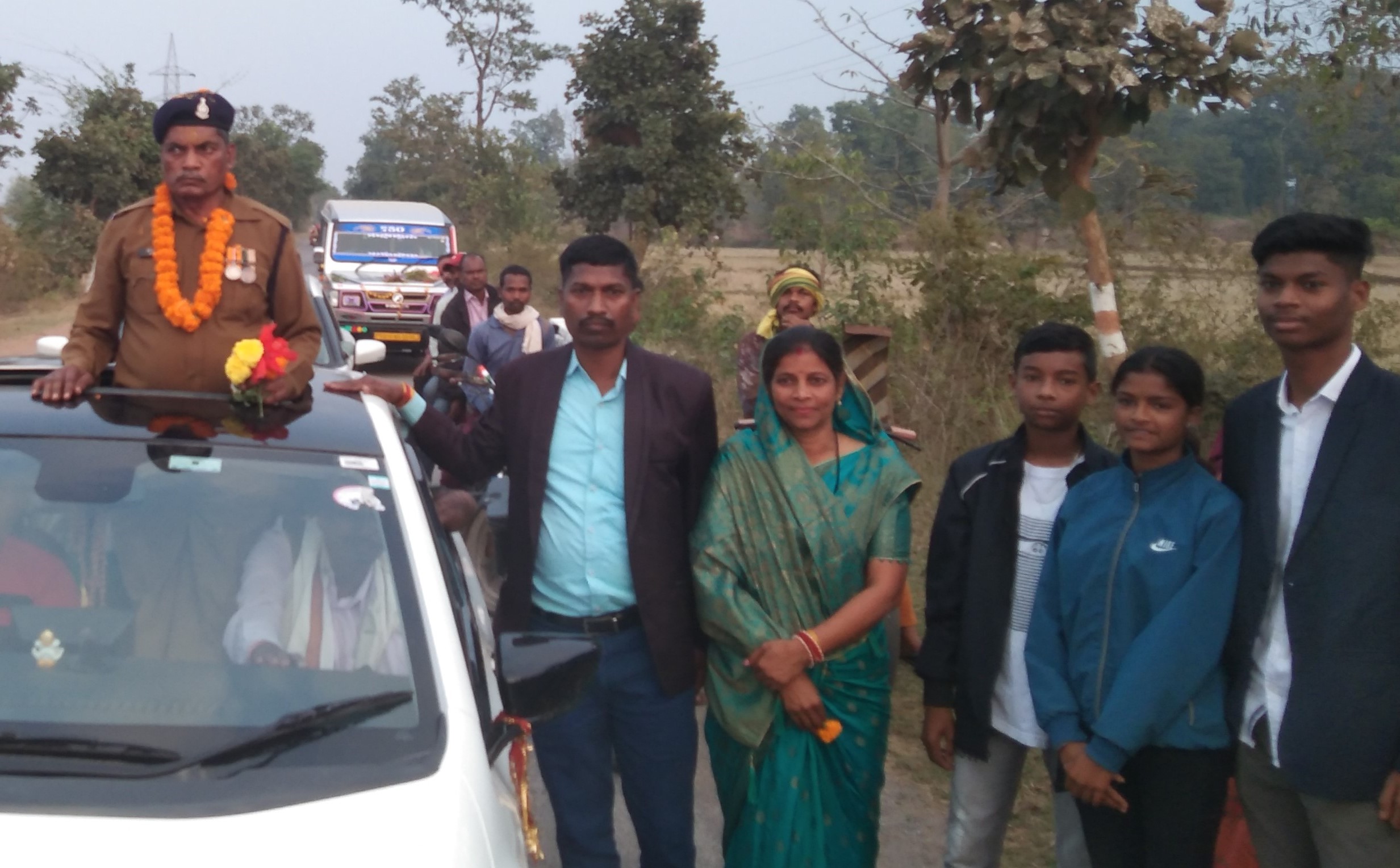 Villagers welcomed the soldier who returned after retirement in Malgaon ...