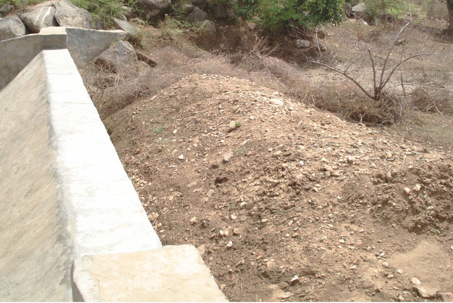 Anicuts were filled in Biparjoy, all remained empty due to water ...