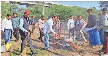 Official Language Committee member of the Government of India gave the ...
