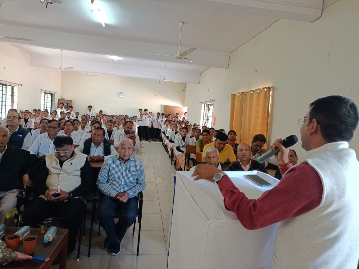 Program in collaboration with Indore's Abhyas Mandal and Malvamanthan | इंदौर के अभ्यास मंडल और ...