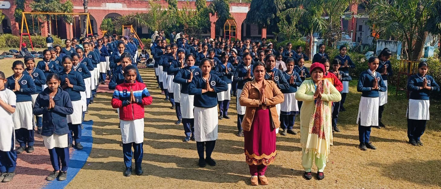 Surya Namaskar done in Singhana School | सिंघाना स्कूल में सूर्य ...