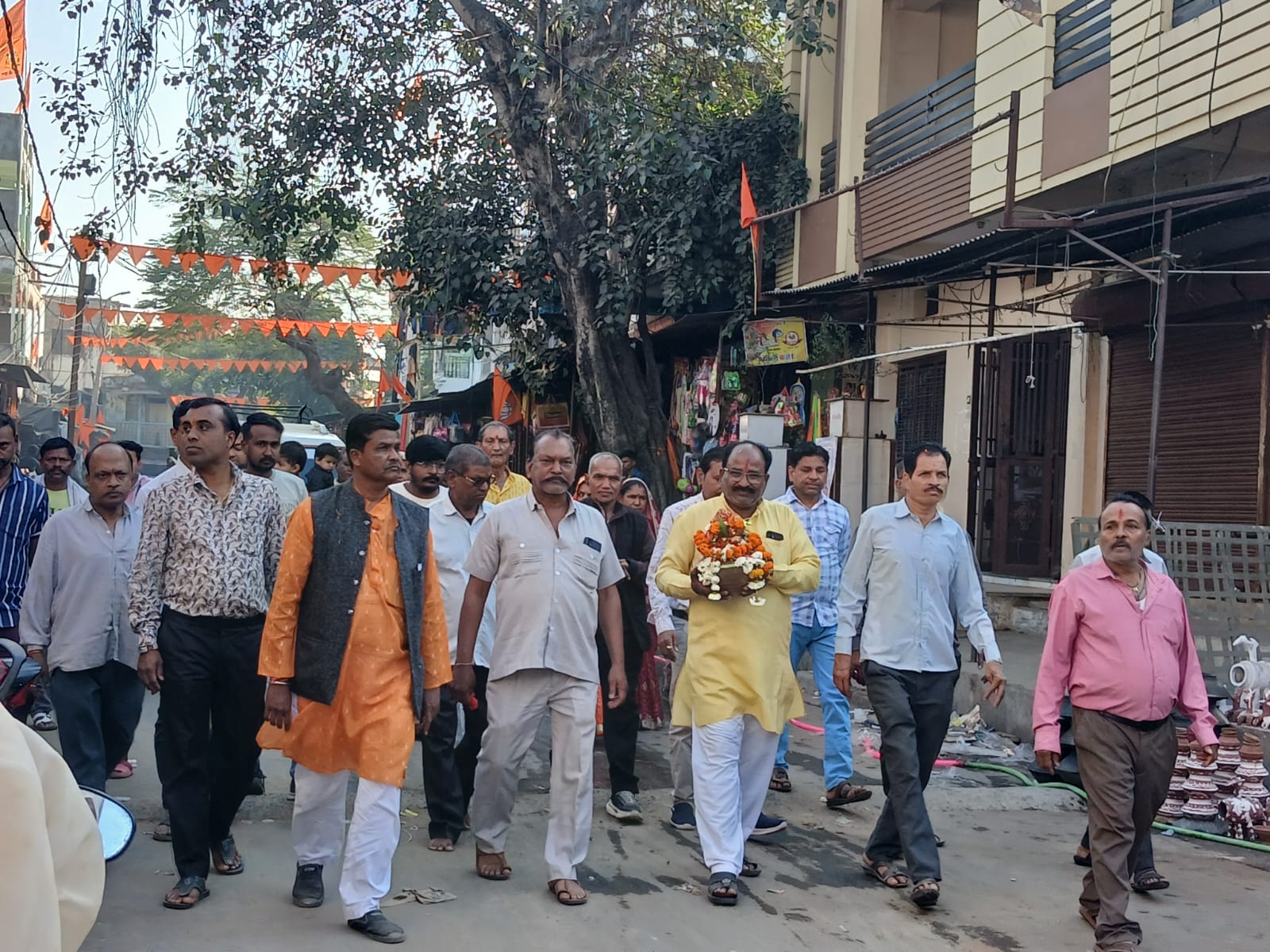 Akhand Deep Shraddha Samvardhan Yatra reached Barjhar, welcomed at many ...