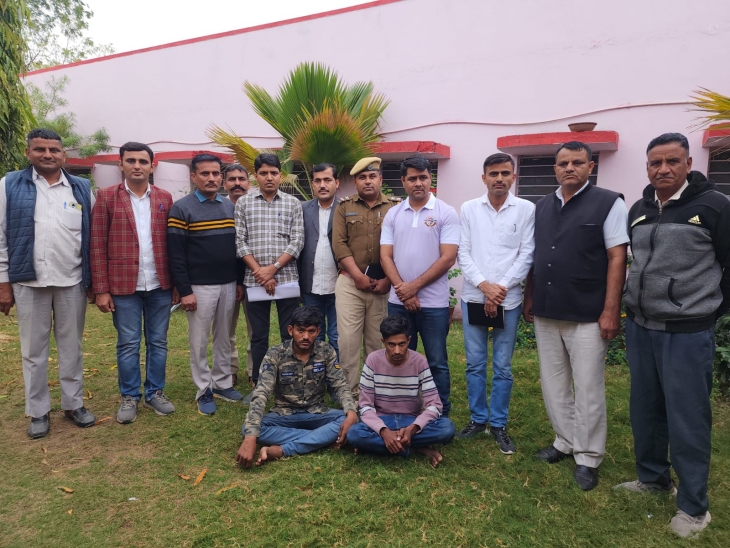 2 accused arrested with high technology Jigana pistol | हाई टेक्नोलॉजी ...