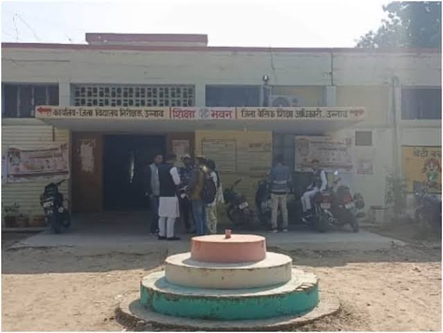 Warning of cancellation of recognition of 172 schools | 172 स्कूलों को ...