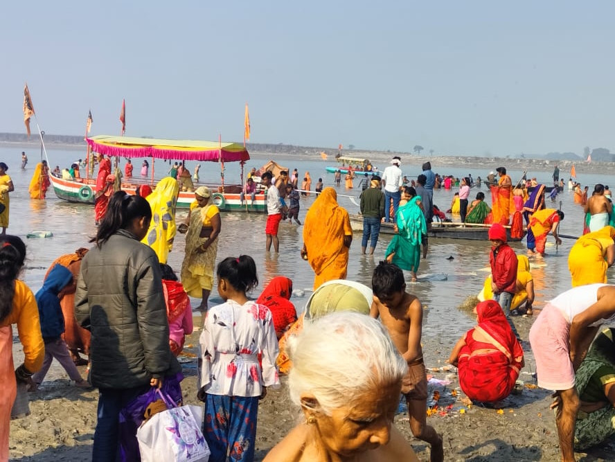 Crowd of faith gathered on Saryu river in Mau