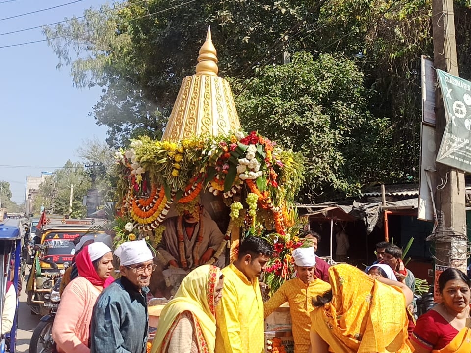 Hundreds of devotees participated in Sai Baba Rath Yatra | साईं बाबा रथ ...