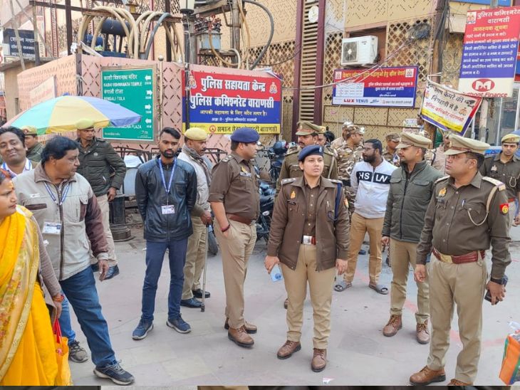 Gyanvapi Masjid Juma Namaz Photos Update | Varanasi Vyas Tehkhana Puja ...