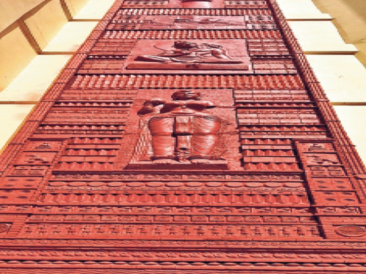 Heritage seen on the empty walls of government buildings | भवन निर्माण ...