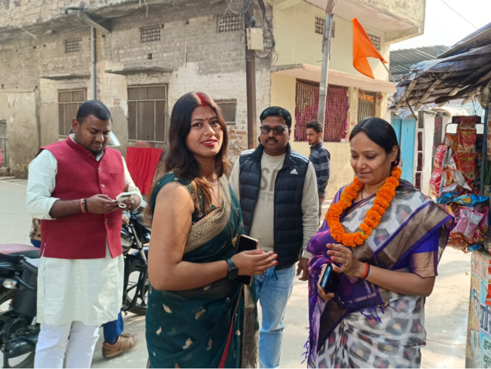 PCC road built at a cost of Rs 43.19 lakh | 43.19 लाख की लागत से बनी ...