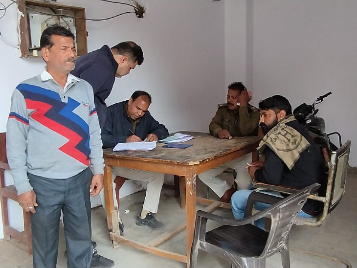 12th class student died after falling from the roof | 12वीं की छात्रा ...