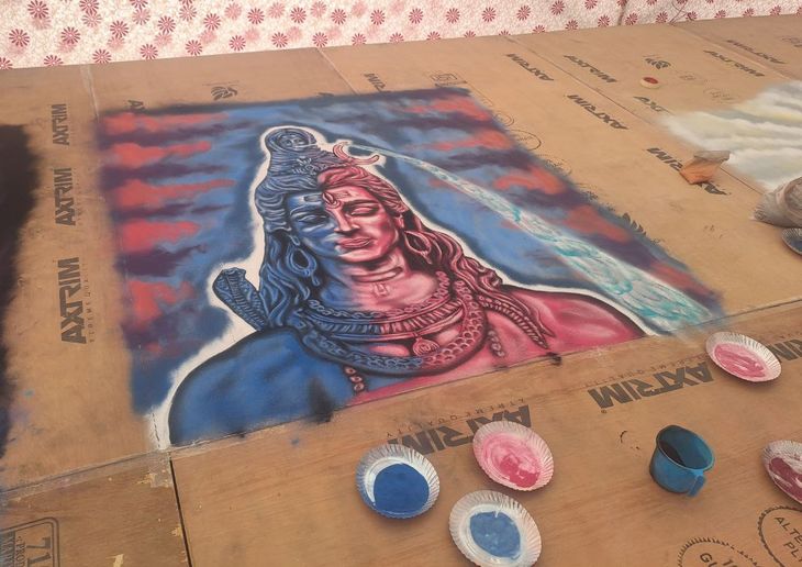 Meet India's fastest rangoli artist Rahul Swami, who is making rangoli ...