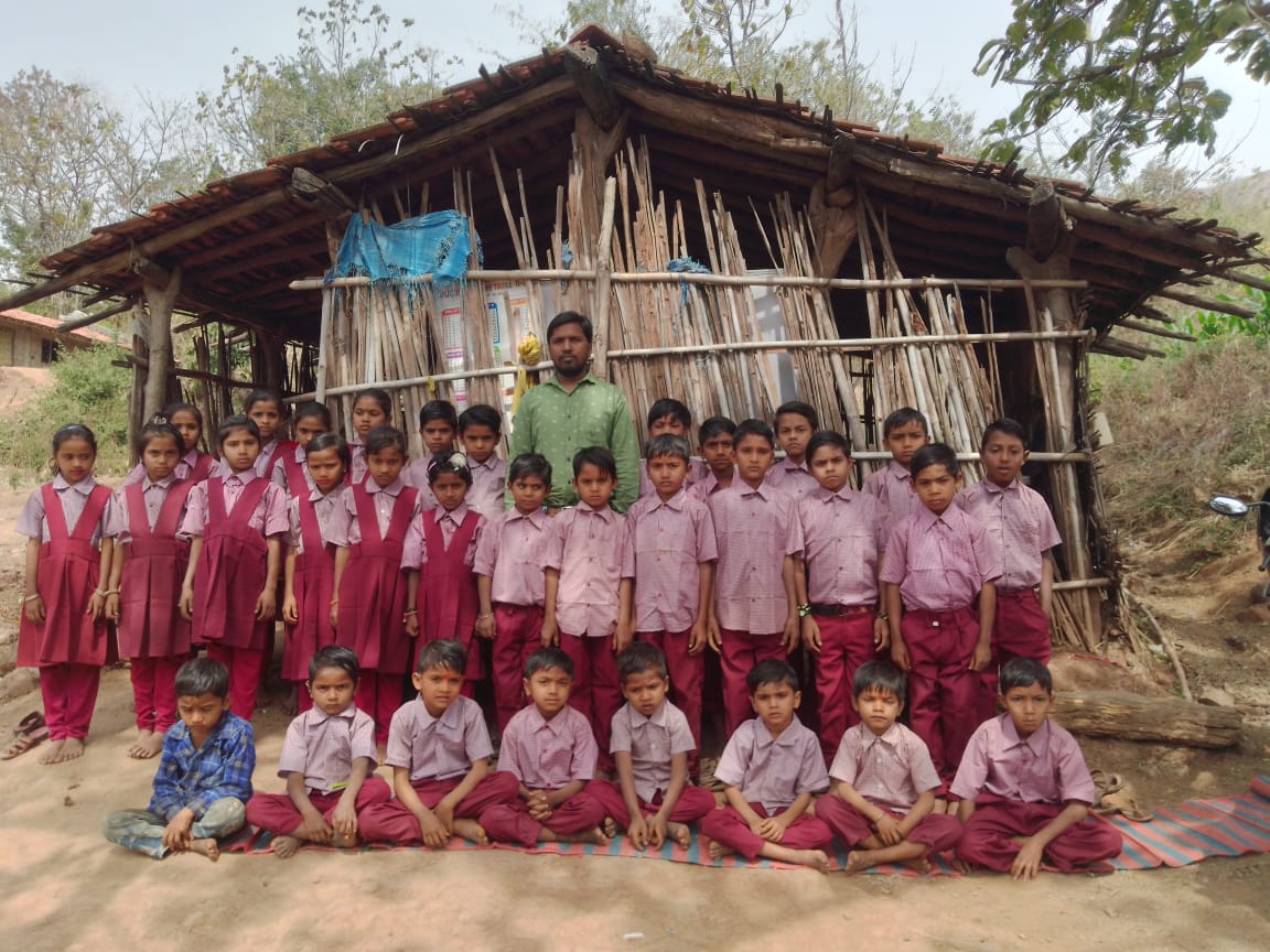 TI distributed uniforms to children in the hill hut school | टीआई ने ...