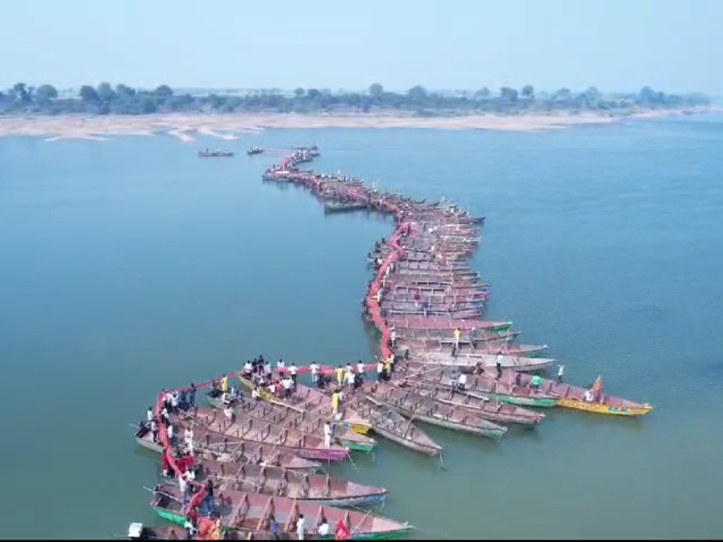 Took a yatra, offered Chunari to Mother Narmada, took a pledge to keep ...