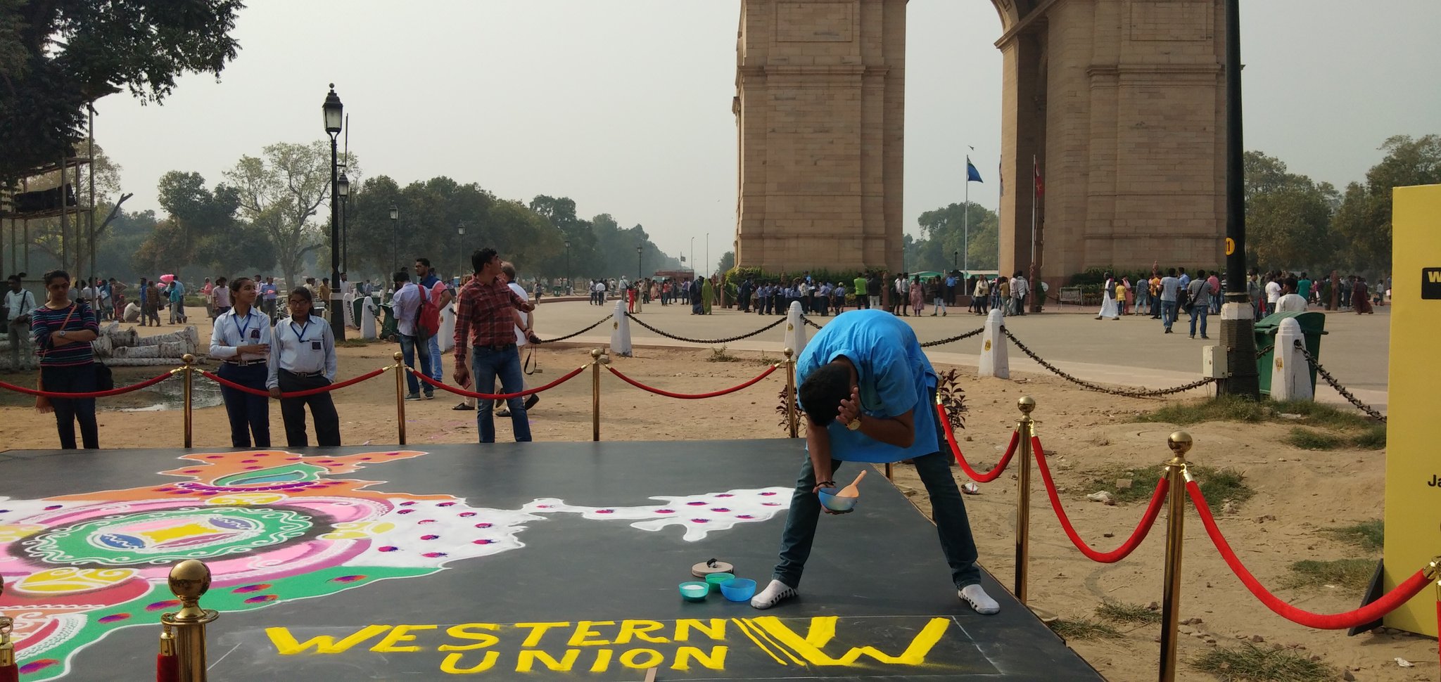Meet India's fastest rangoli artist Rahul Swami, who is making rangoli ...
