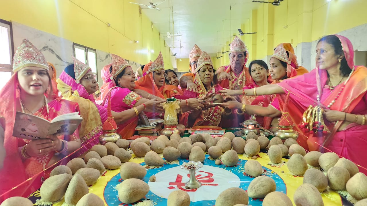 Lord Vasupujya Shanti Vidhan took place in Champapur Digambar Jain ...