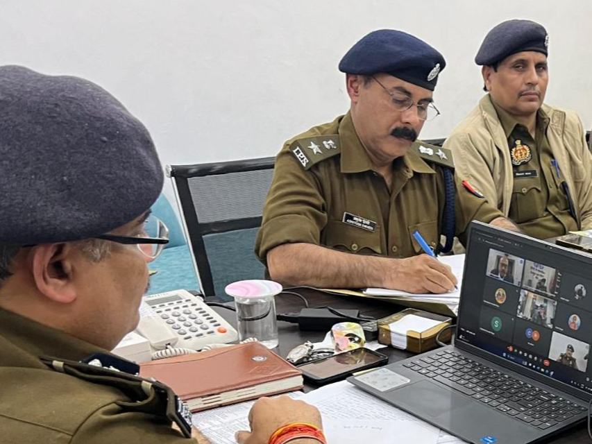 prayagraj,police,ACP and police station in-charge changed in ...