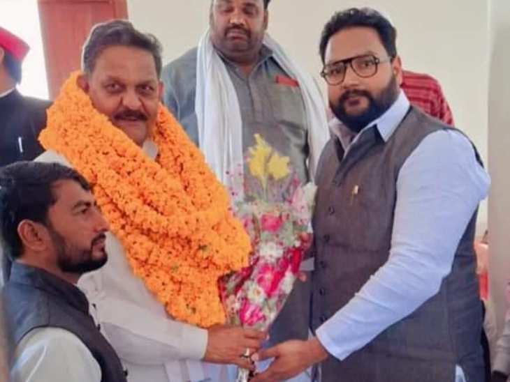 Afzal Ansari reached Ghazipur SP office after becoming candidate ...