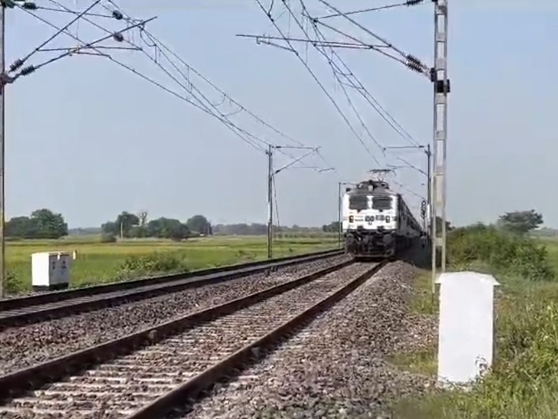 Expansion in operations of Ara-Tata Express and Buxar Banaras Memu