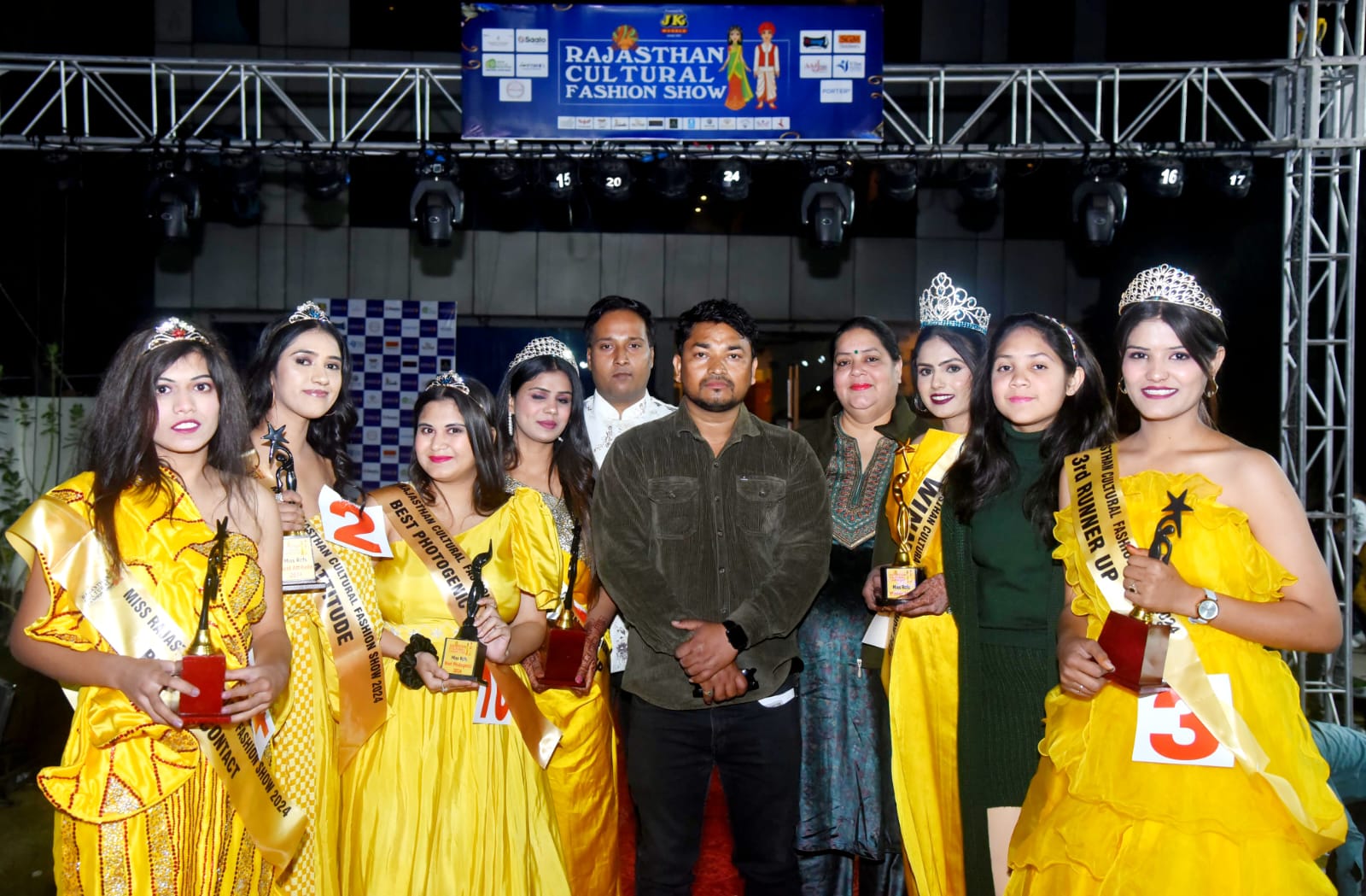 Nikita Rathod won the title of Rajasthan Cultural Fashion Show | निकिता ...
