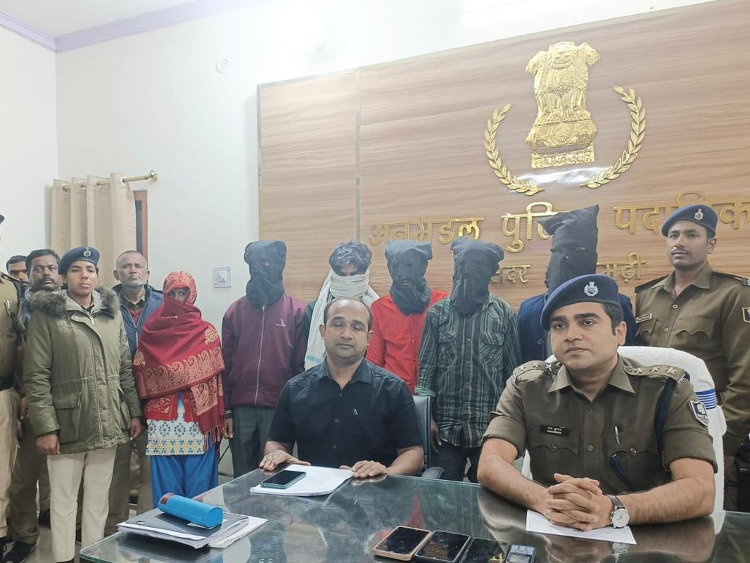 6 criminals including a woman arrested in two kidnapping cases | दो ...