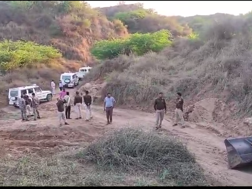 Forest Department's Deori Game Range team reached Varvasin Ghat.