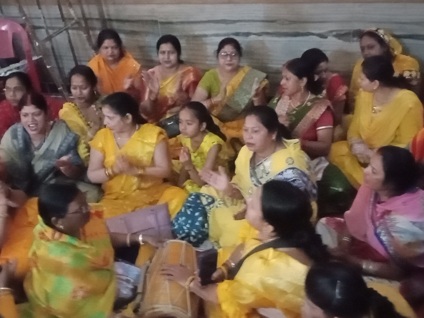 Haldi ceremony of Mata Gauri completed in ancient Budhenath temple ...