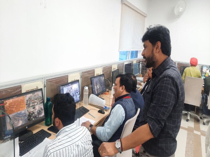 UP - Lucknow - UP Board Exam-95 complaints in 10 days, QRT team keeping ...