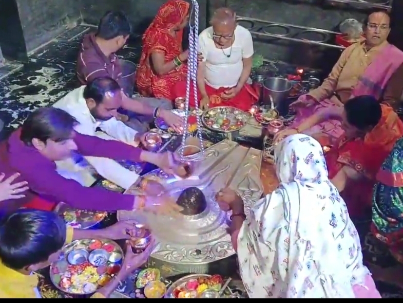Siddhanath Mahadev's doors open from 3 o'clock