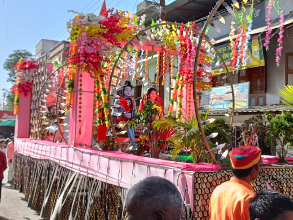 Grand dola of Vivareshwar Mahadev in Anjad Nagar