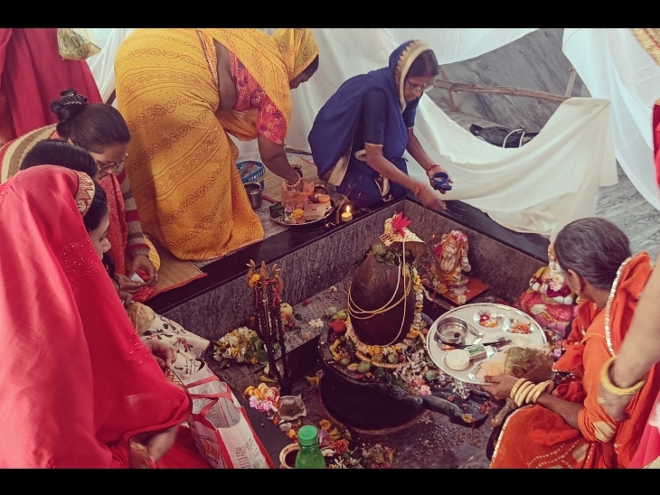 Bombs echo in temples on Mahashivratri, Bhole | महाशिवरात्रि पर मंदिरों ...
