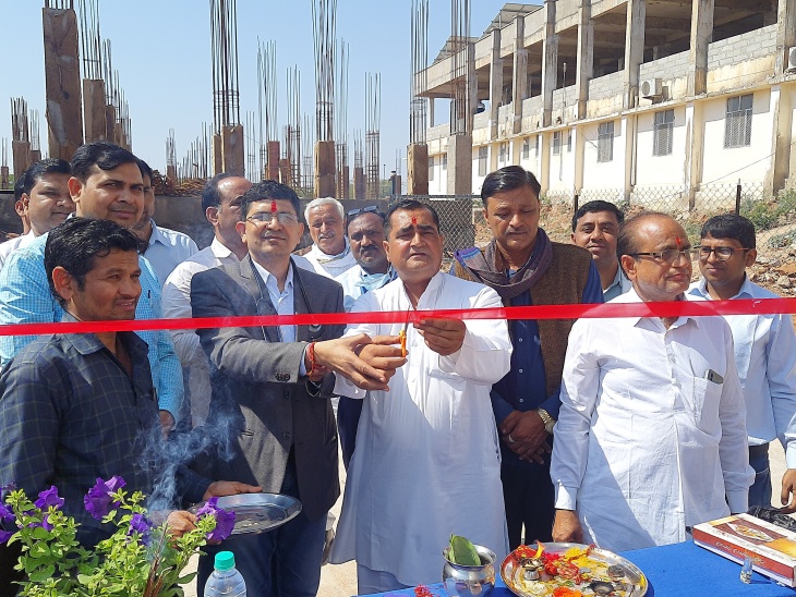 Launch of liquid oxygen tank in Mandrayal Hospital | मंडरायल अस्पताल ...