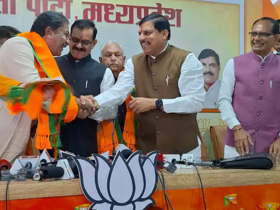 Tribal face and former MP Rajukhedi joins BJP: Was the Chairman of the ...
