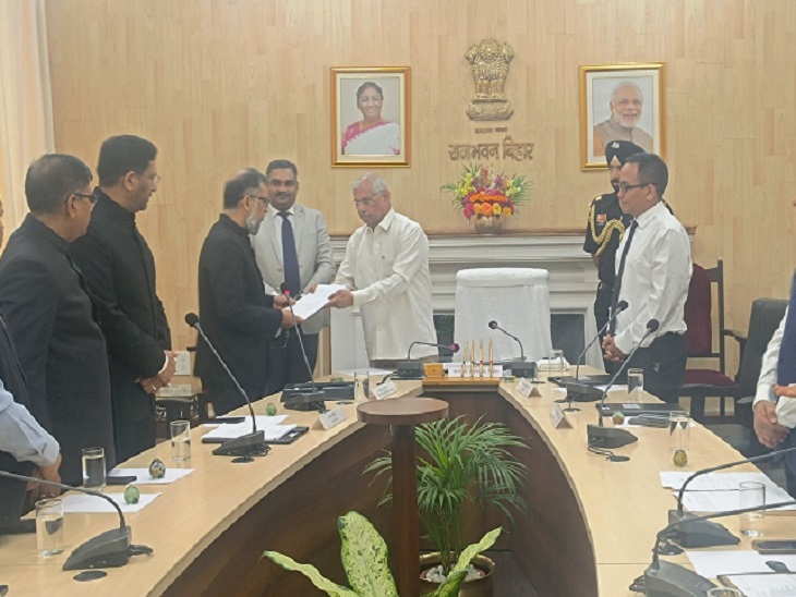 Former Chief Secretary Amir Subhani took oath, VRS Accepted by CM ...