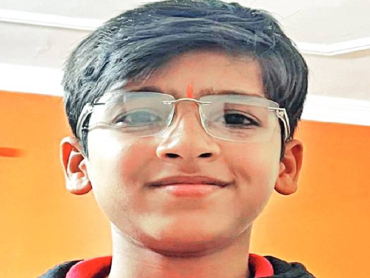 9th class student had committed suicide