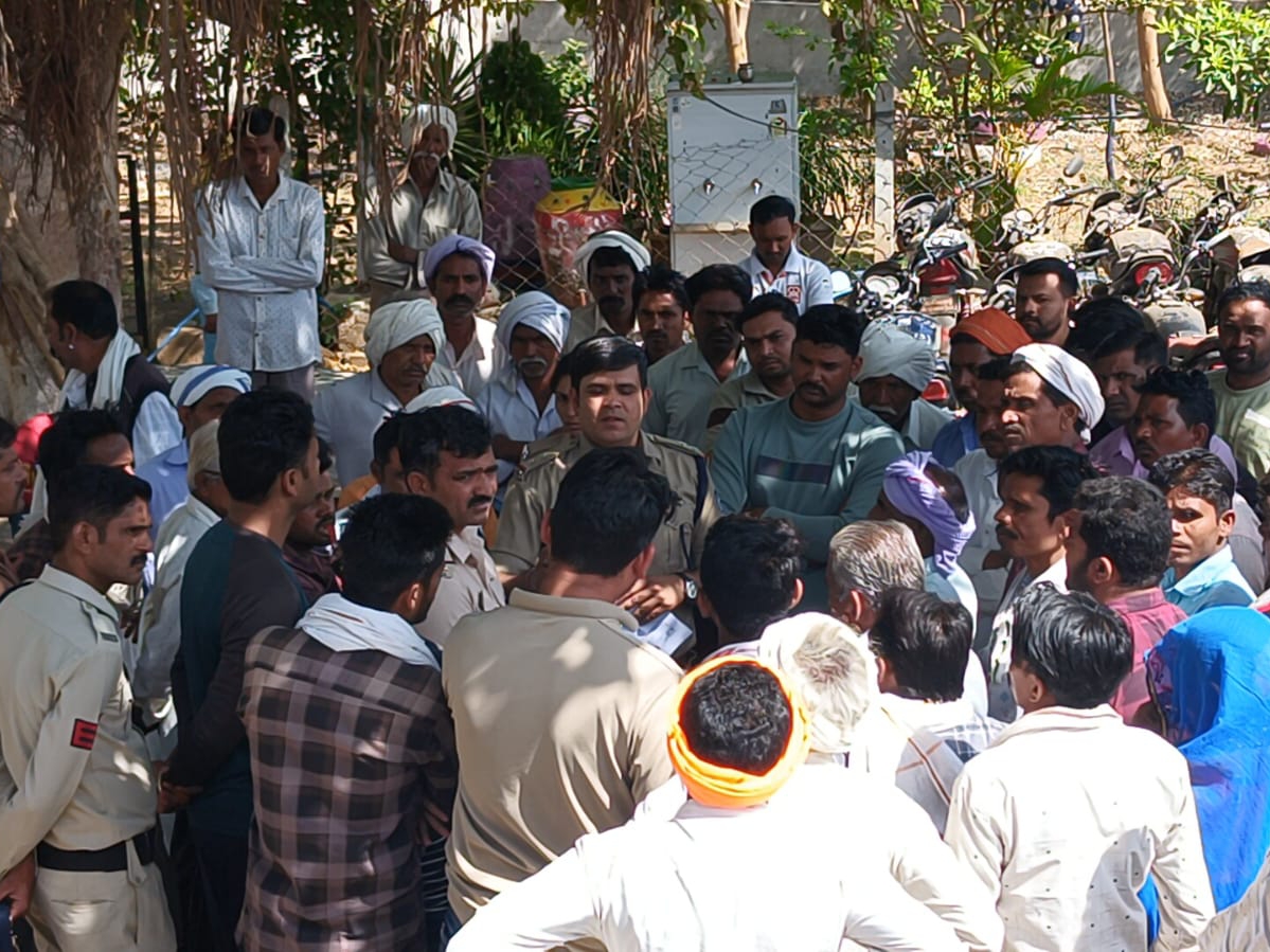 Case of beating of tribal youth in Barwani | बड़वानी में आदिवासी युवक ...