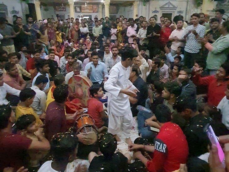 Holi Phagotsav celebration in Madan Mohan Temple Karauli Rajasthan ...