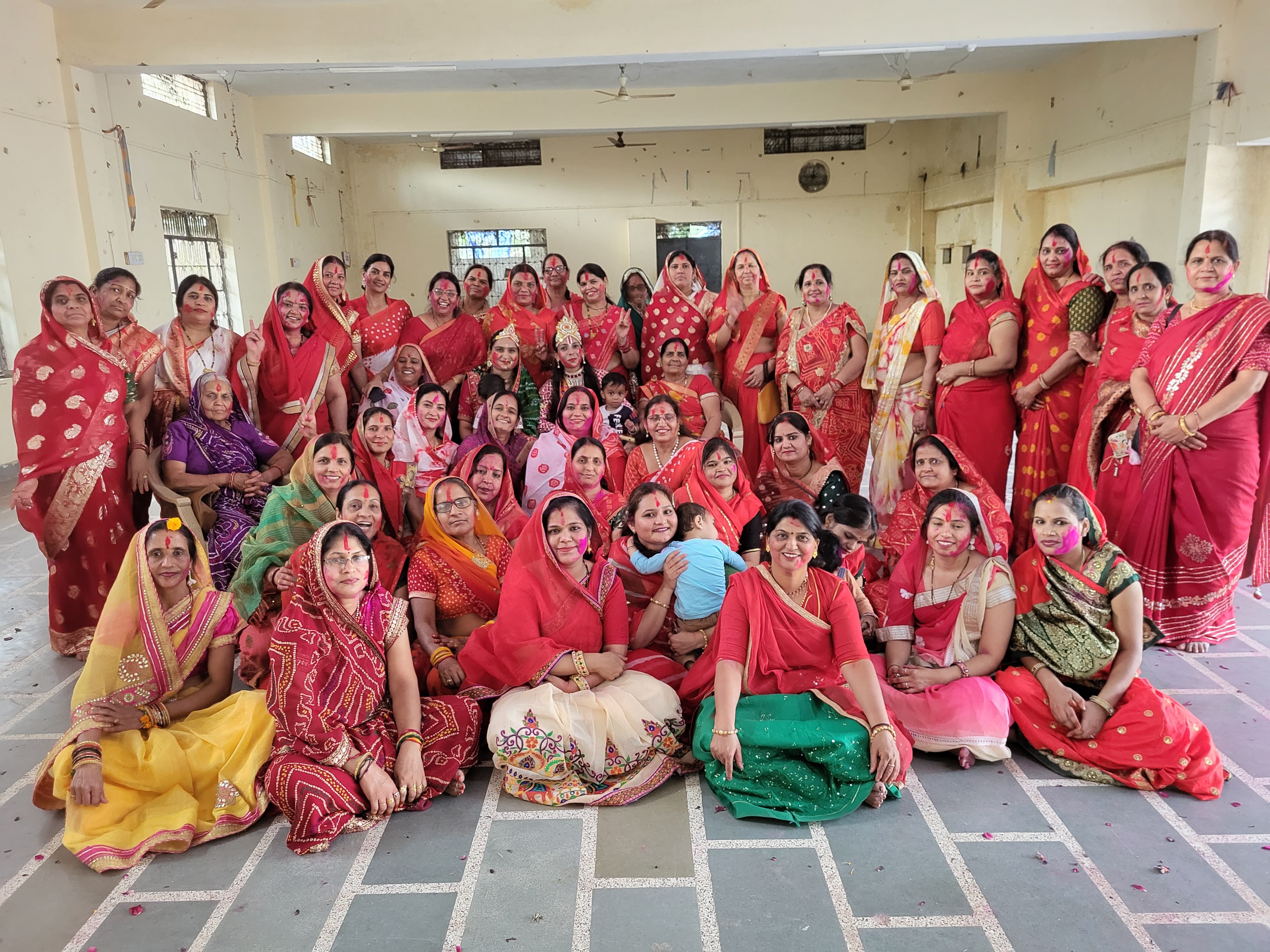 Mahila Mandal of Gautam Samaj celebrated Phag Utsav, decorated a ...