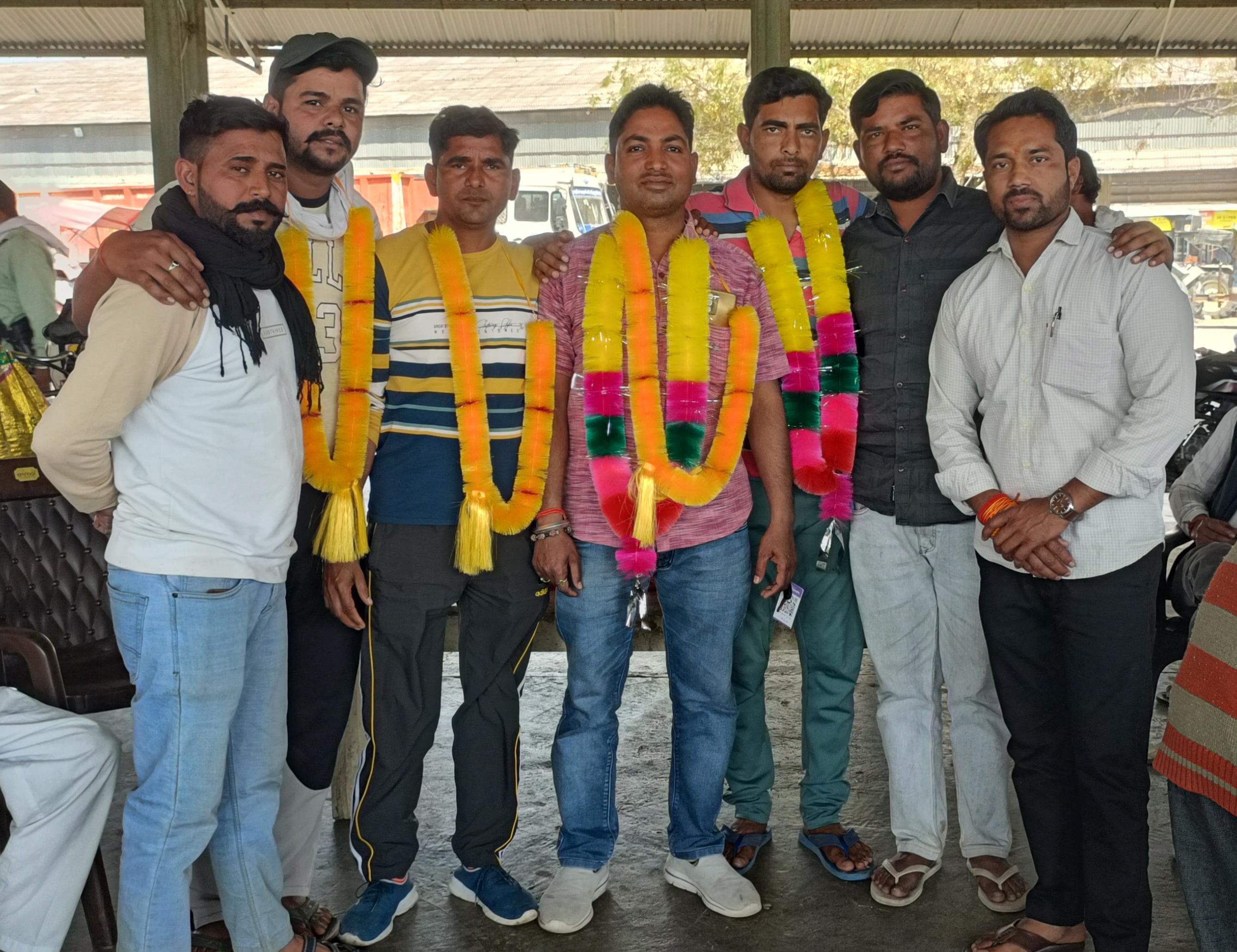 Formation of executive body of Dhanka Samaj. Karan Bagri became the ...