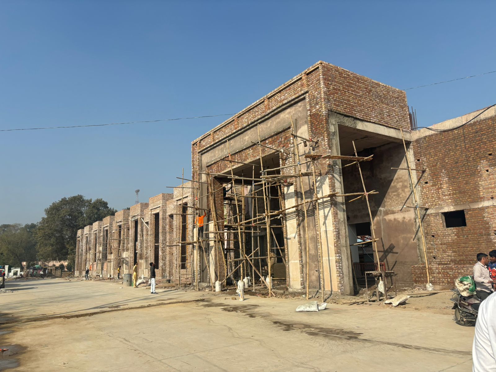 Work of 12 meter wide FOB started at Junction Station, | जंक्शन स्टेशन ...