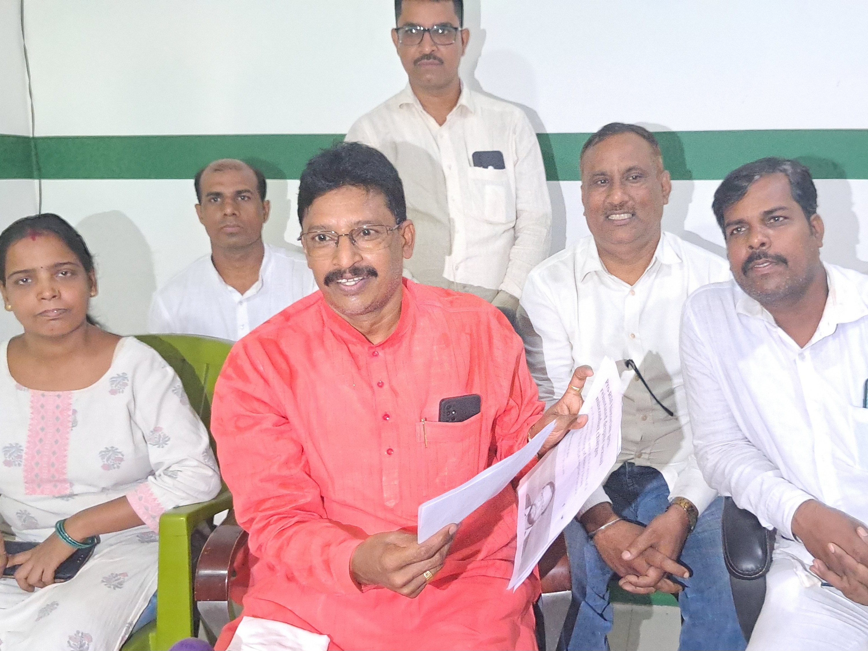 Former MLA Abhay Kushwaha resigns from JDU | गया में लोकसभा चुनाव से ...