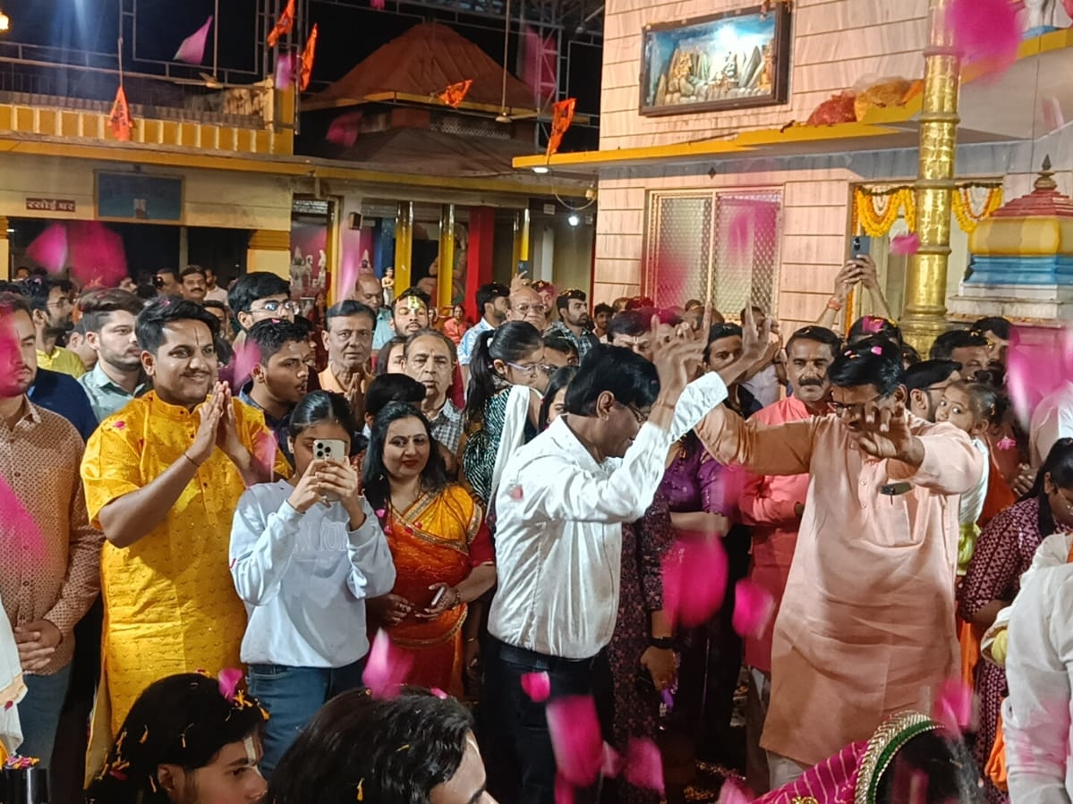 Phagotsav at Lakshmi Venkatesh Devasthan in Indore | इंदौर में लक्ष्मी ...