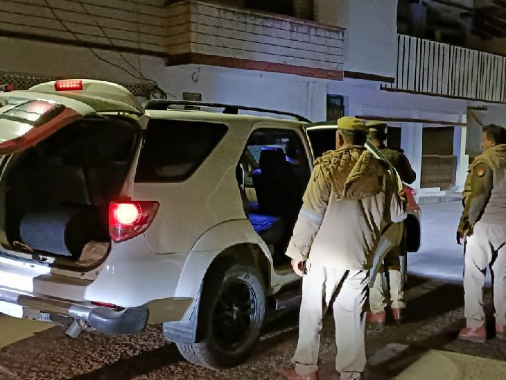 prayagraj,allahabad,Raids conducted in search of Atiq's wife Shaista ...