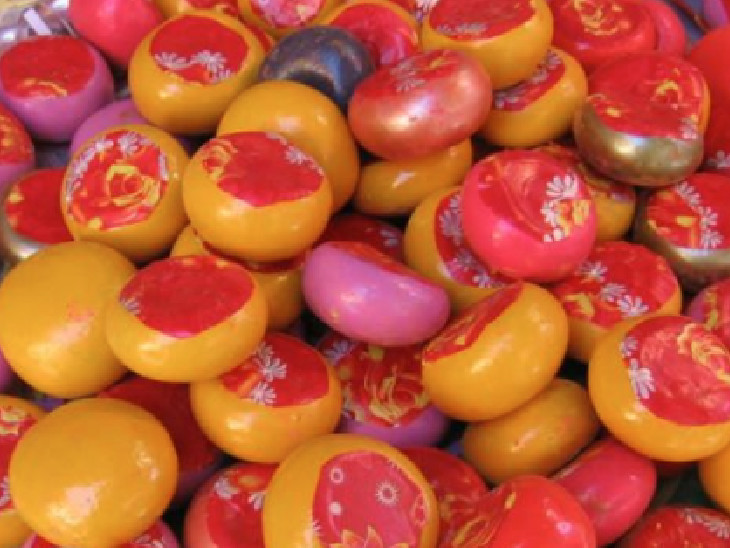 Jaipur Royal Family Holi Tradition (Gulal Gota) Story | Jaipur News | राजपरिवार की होली के लिए ...