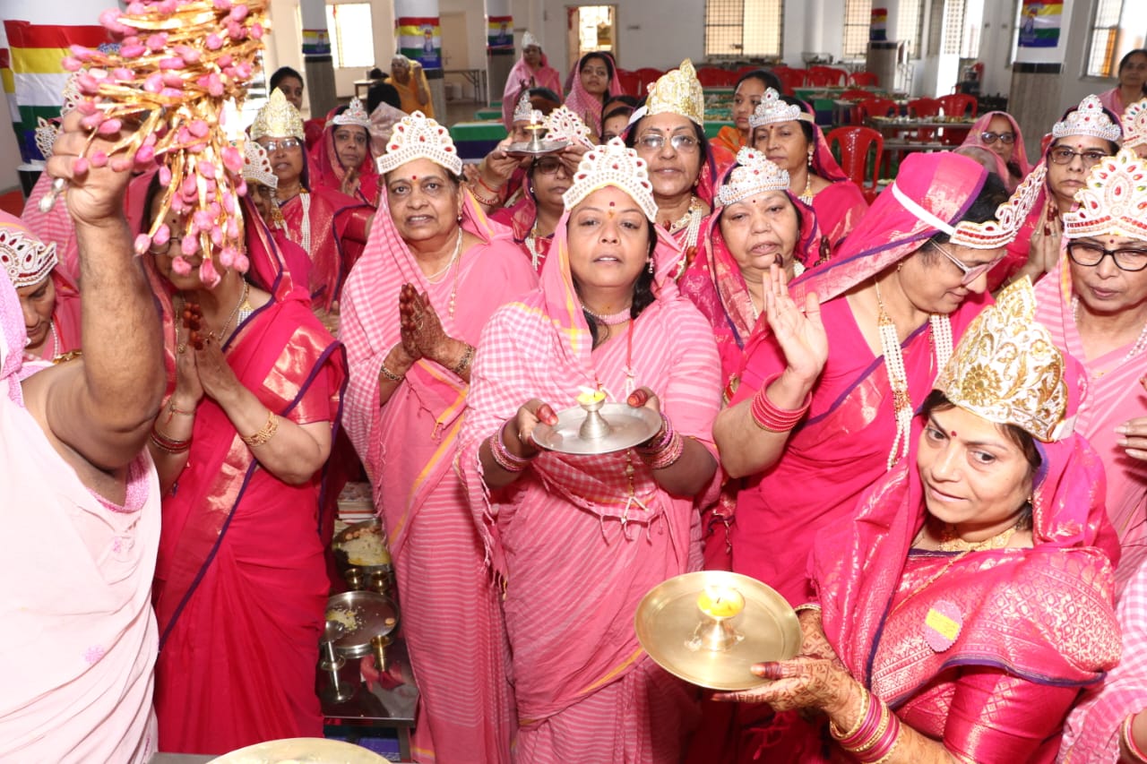 Siddha Chakra Mahamandal Vidhan in Minal Jain Temple Sarvadharma Bhopal ...